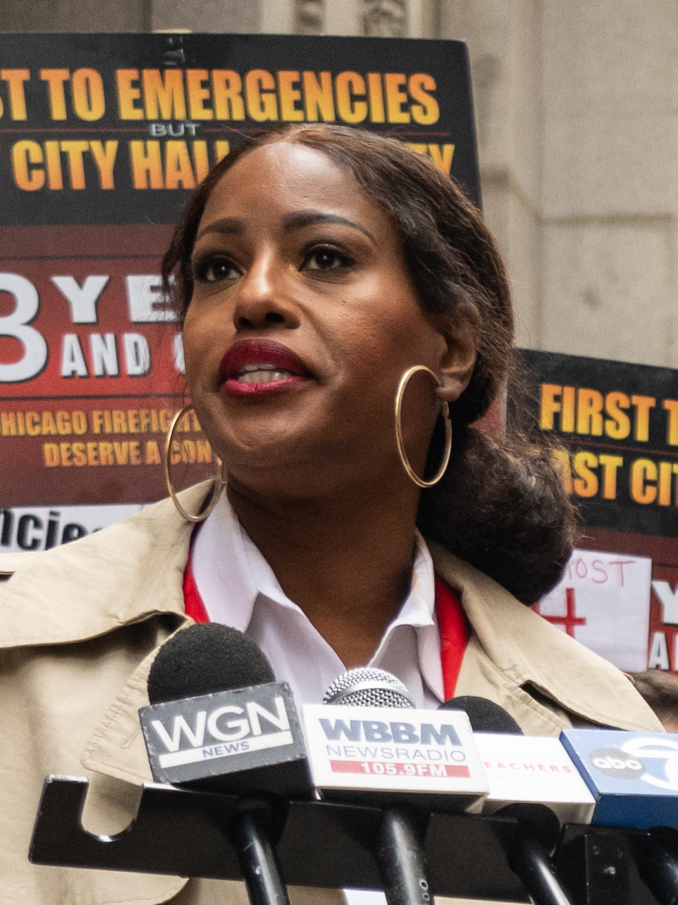 Stacy Davis Gates Wins Leadership of Illinois Teachers Union ...